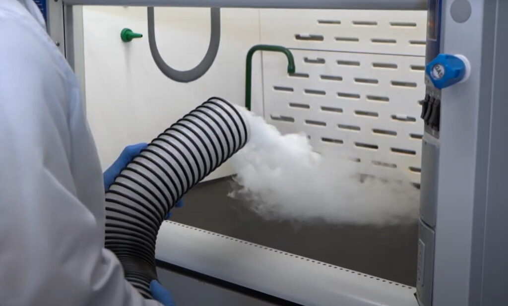 Laboratory Fume Hoods - Specialty Solutions