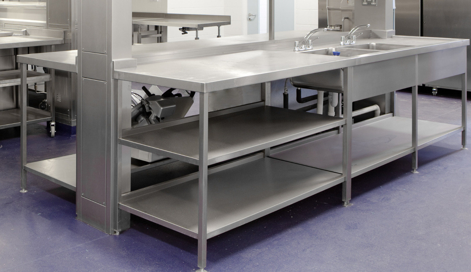 Stainless Tables - Specialty Solutions